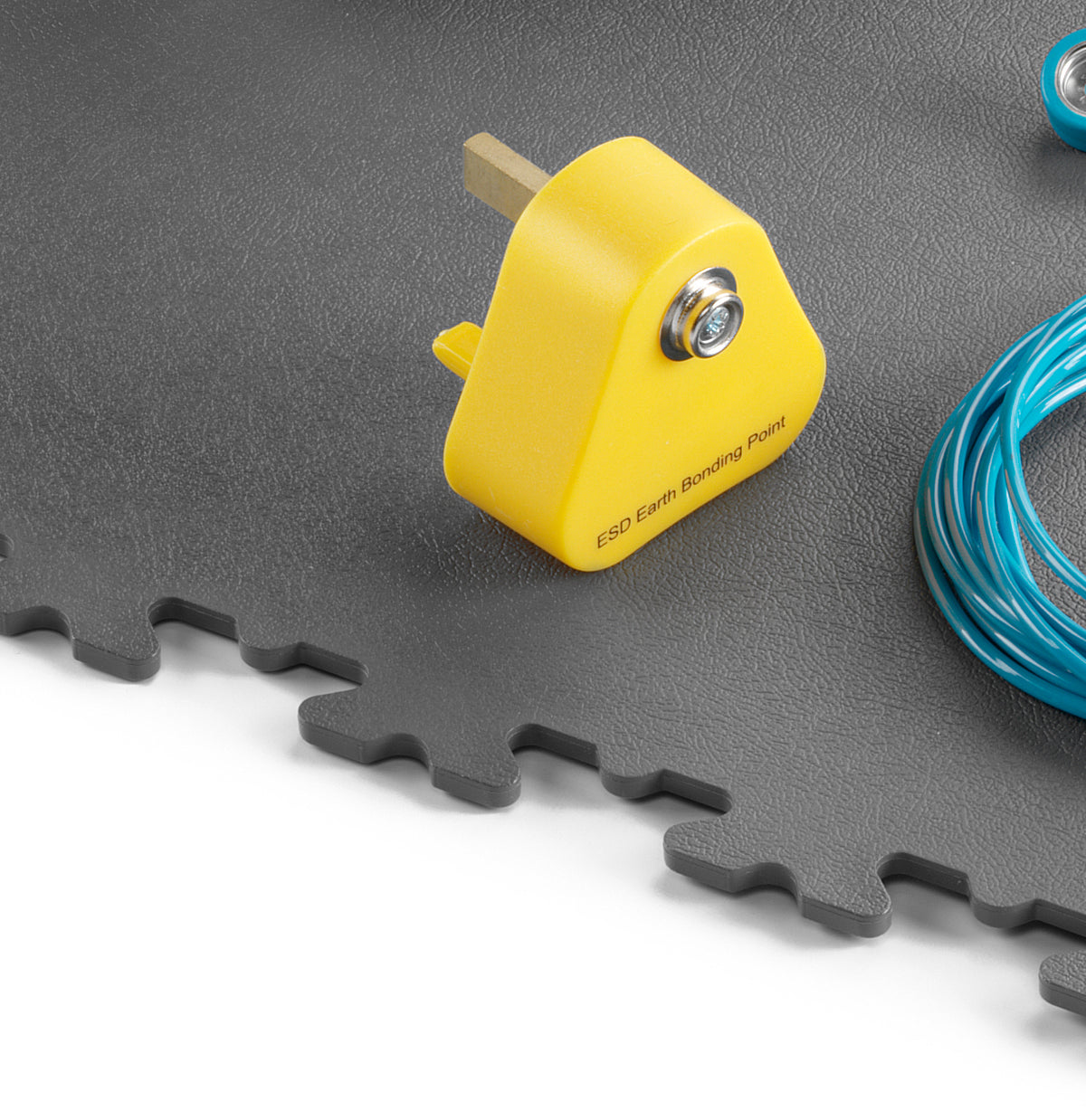 Earth Bonding Plug Standard UK 3 Pin Plug — Official Ecotile Online Store